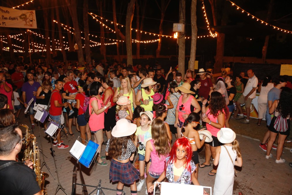 Nightlife - Bars - Pubs - DJs - Active Albir